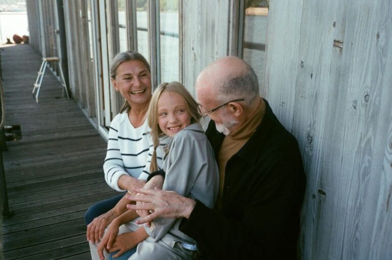 An In-Depth Look at Ancestry .com: Transforming Genealogical Research ...